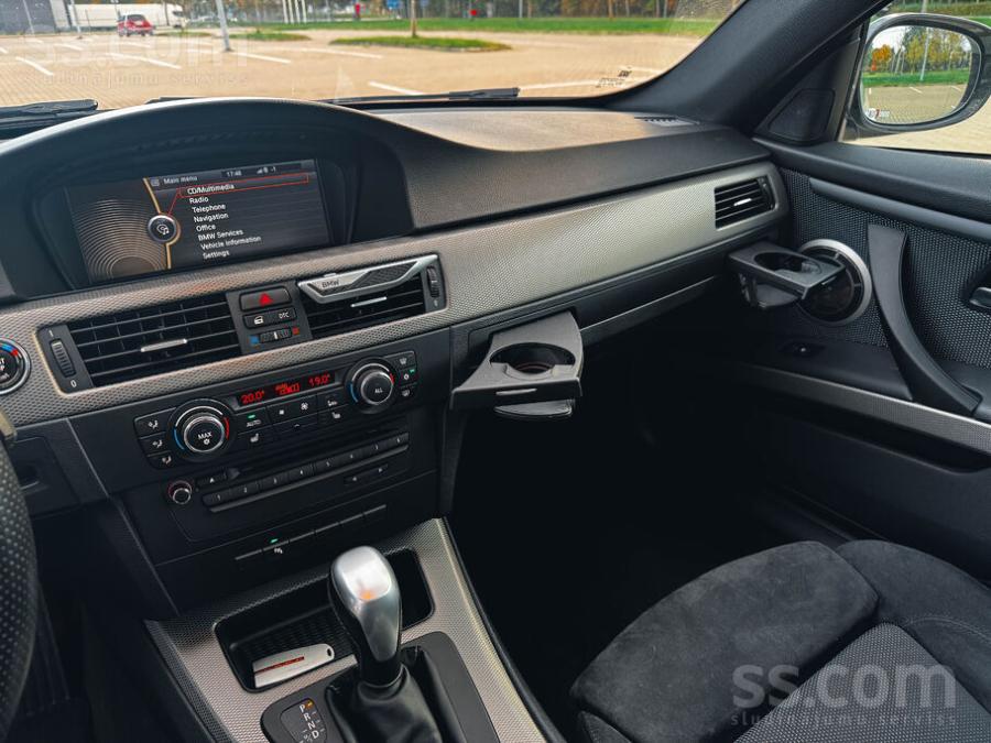 Balts BMW 335 2010 Rīga, ar dzinēja tilpumu 3.00 L un nobraukumu 229 tūkst. km par 14444 €, foto 14 vietnē AUTOMOTO.COM.LV