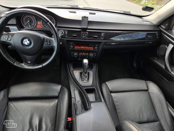 Balts BMW 335 2011 Viļņa, ar dzinēja tilpumu 3.50 L un nobraukumu 334 tūkst. km par 11700 €, foto 5 vietnē AUTOMOTO.COM.LV