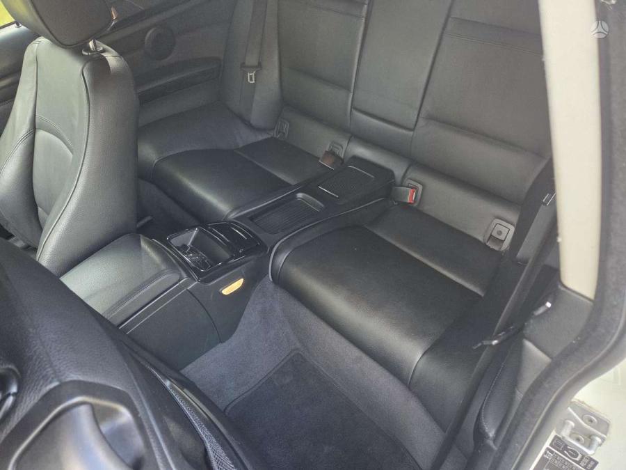 Balts BMW 335 2011 Viļņa, ar dzinēja tilpumu 3.00 L un nobraukumu 335 tūkst. km par 9200 €, foto 12 vietnē AUTOMOTO.COM.LV
