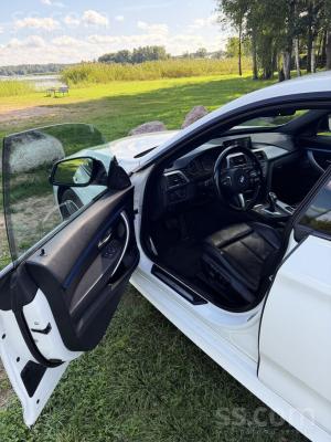Balts BMW 335 2013 Rīga, ar dzinēja tilpumu 3.00 L un nobraukumu 251 tūkst. km par 14000 €, foto 9 vietnē AUTOMOTO.COM.LV