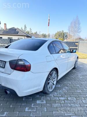Balts BMW 335 2007 Rīga, ar dzinēja tilpumu 3.00 L un nobraukumu 357 tūkst. km par 7200 €, foto 5 vietnē AUTOMOTO.COM.LV