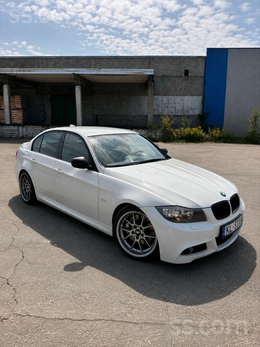 Balts BMW 335 2010 Jūrmala, ar dzinēja tilpumu 3.00 L un nobraukumu 220 tūkst. km par 14200 €, foto 4 vietnē AUTOMOTO.COM.LV