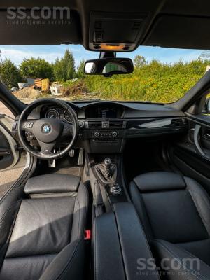 Balts BMW 335 2010 Jūrmala, ar dzinēja tilpumu 3.00 L un nobraukumu 220 tūkst. km par 14200 €, foto 5 vietnē AUTOMOTO.COM.LV