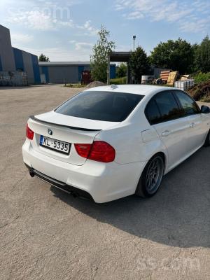 Balts BMW 335 2010 Jūrmala, ar dzinēja tilpumu 3.00 L un nobraukumu 220 tūkst. km par 14200 €, foto 7 vietnē AUTOMOTO.COM.LV