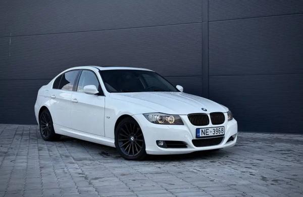 White BMW 335 2011 in Riga, with an engine capacity of 3.00 L and mileage of 227 thousand km for 8595 €, photo 4 on AUTOMOTO.COM.LV