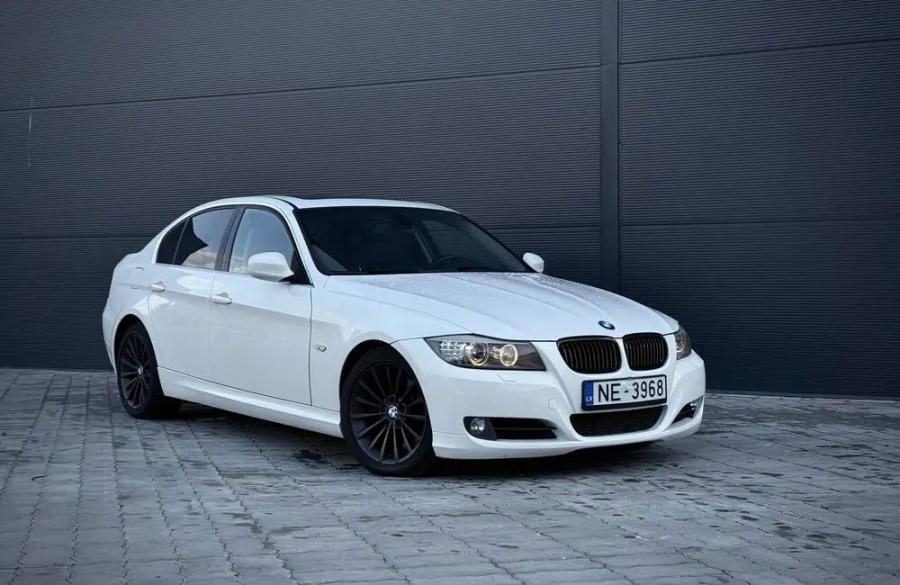 Balts BMW 335 2011 Rīga, ar dzinēja tilpumu 3.00 L un nobraukumu 227 tūkst. km par 8595 €, foto 5 vietnē AUTOMOTO.COM.LV