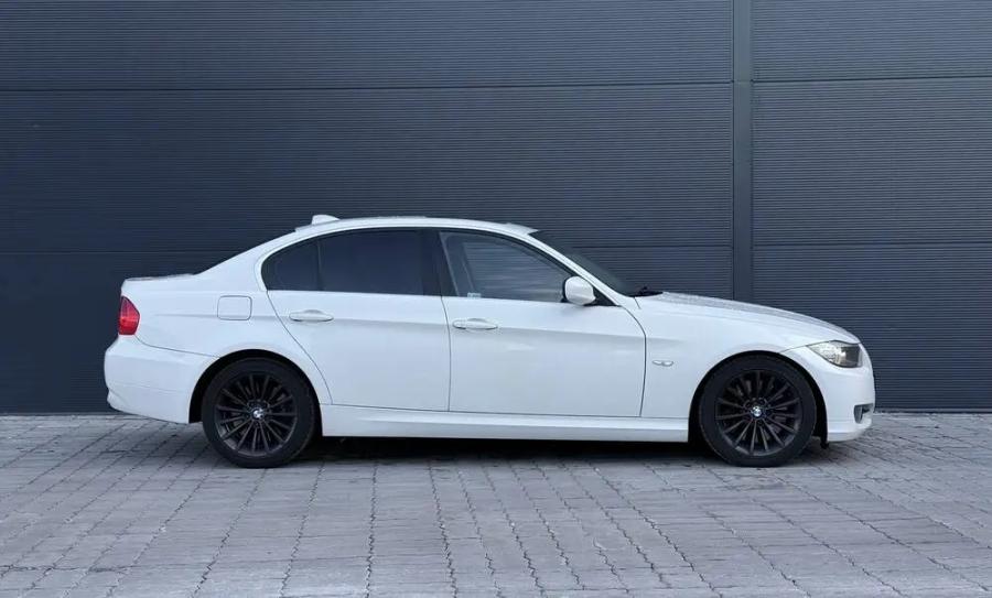 Balts BMW 335 2011 Rīga, ar dzinēja tilpumu 3.00 L un nobraukumu 227 tūkst. km par 8595 €, foto 6 vietnē AUTOMOTO.COM.LV