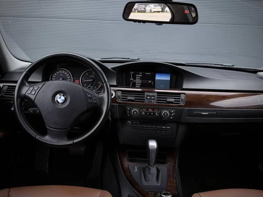 Balts BMW 335 2011 Rīga, ar dzinēja tilpumu 3.00 L un nobraukumu 227 tūkst. km par 8595 €, foto 14 vietnē AUTOMOTO.COM.LV