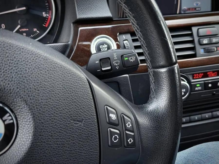 Balts BMW 335 2011 Rīga, ar dzinēja tilpumu 3.00 L un nobraukumu 227 tūkst. km par 8595 €, foto 16 vietnē AUTOMOTO.COM.LV