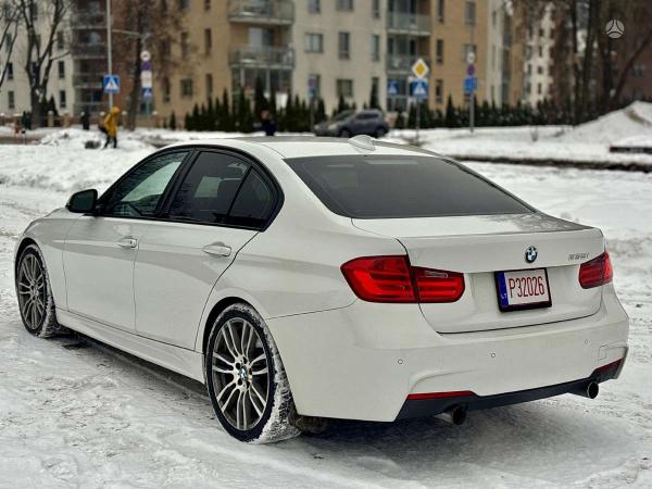 White BMW 335 2013 in Vilnius, with an engine capacity of 2.98 L and mileage of 150 thousand km for 10450 €, photo 6 on AUTOMOTO.COM.LV