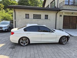 Balts BMW 335 2013 Kauņa, ar dzinēja tilpumu 2.98 L un nobraukumu 218 tūkst. km par 8500 €, foto 4 vietnē AUTOMOTO.COM.LV