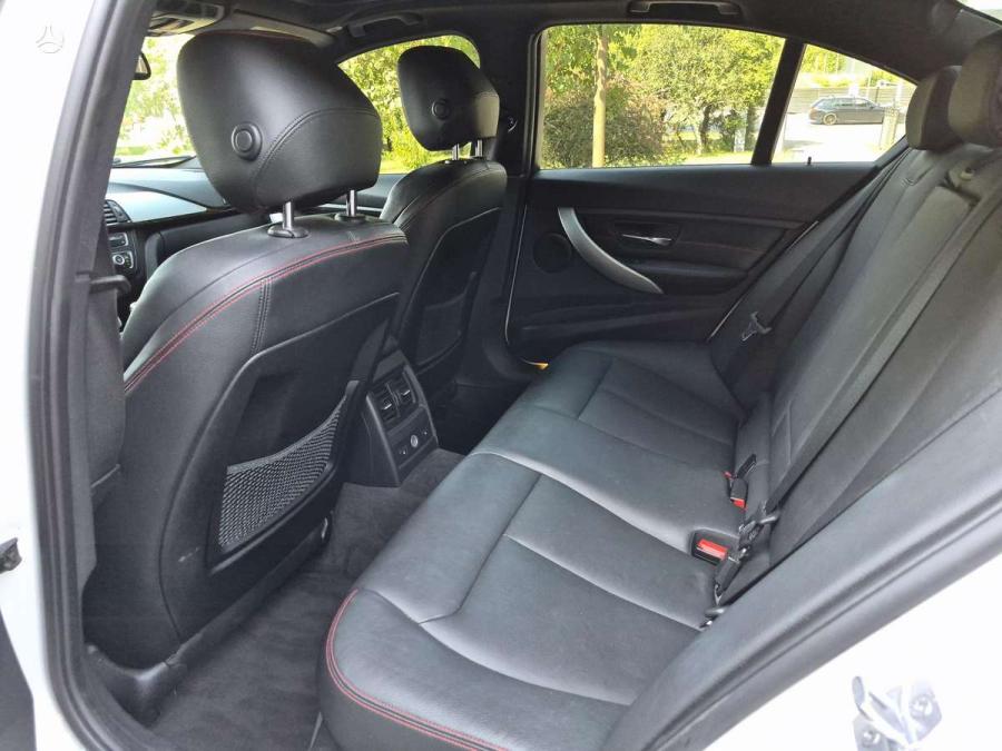 Balts BMW 335 2013 Kauņa, ar dzinēja tilpumu 2.98 L un nobraukumu 218 tūkst. km par 8500 €, foto 13 vietnē AUTOMOTO.COM.LV