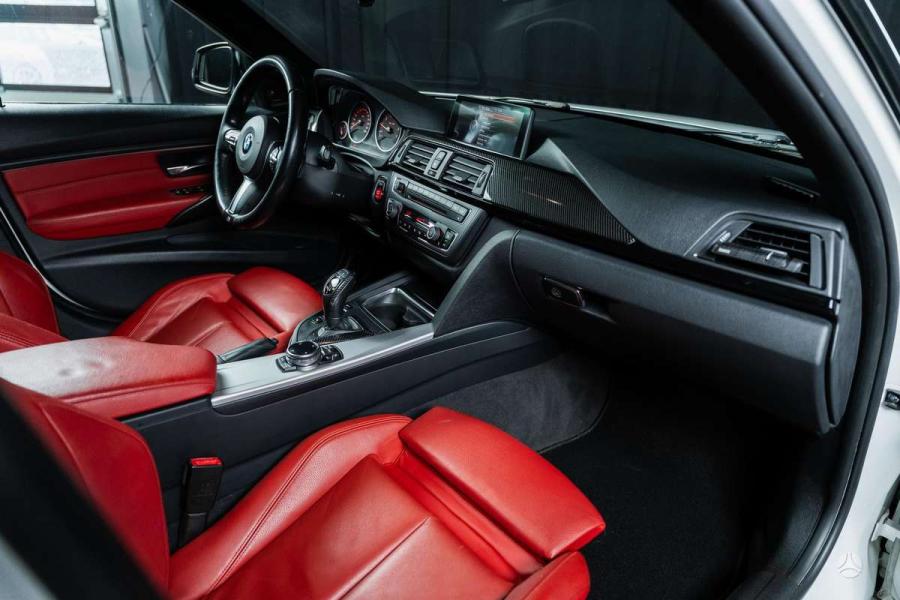 Balts BMW 335 2014 Viļņa, ar dzinēja tilpumu 2.99 L un nobraukumu 136 tūkst. km par 18999 €, foto 28 vietnē AUTOMOTO.COM.LV