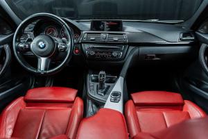 White BMW 335 2015 in Vilnius, with an engine capacity of 2.99 L and mileage of 136 thousand km for 19999 €, photo 19 on AUTOMOTO.COM.LV