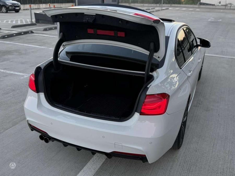 Balts BMW 335 2017 Viļņa, ar dzinēja tilpumu 2.99 L un nobraukumu 413 tūkst. km par 12900 €, foto 37 vietnē AUTOMOTO.COM.LV