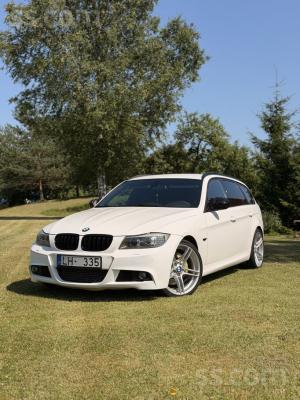 Balts BMW 335 2009 Rīga, ar dzinēja tilpumu 3.00 L un nobraukumu 270 tūkst. km par 12499 €, foto  vietnē AUTOMOTO.COM.LV