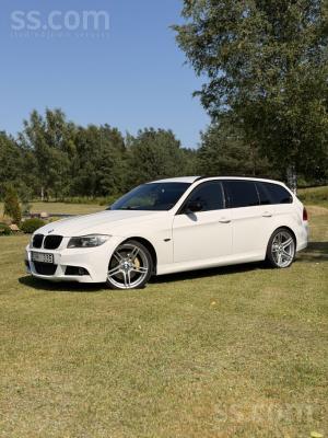 Balts BMW 335 2009 Rīga, ar dzinēja tilpumu 3.00 L un nobraukumu 270 tūkst. km par 12499 €, foto 3 vietnē AUTOMOTO.COM.LV