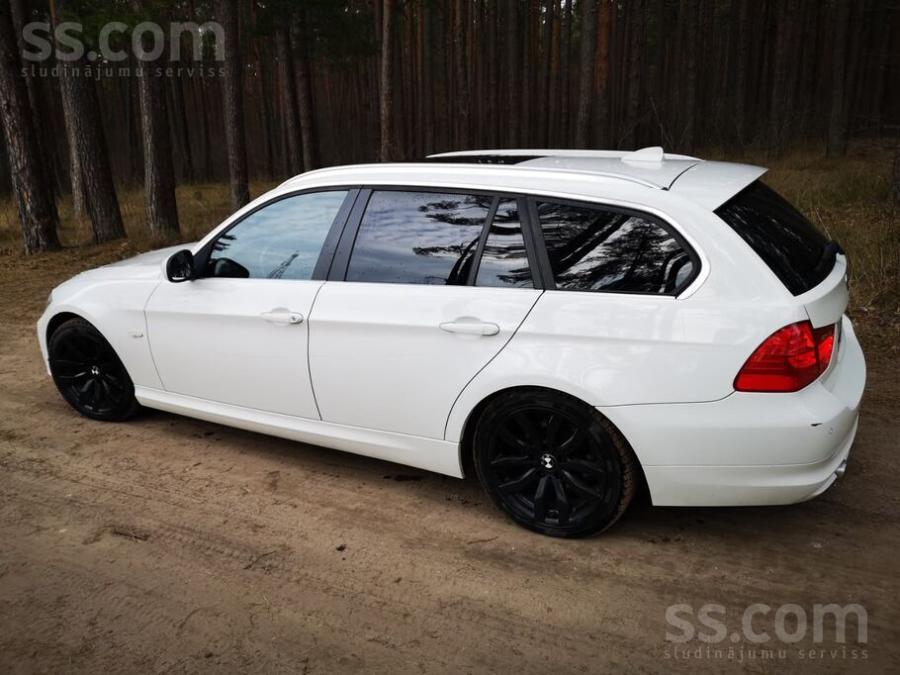 White BMW 335 2011 in Riga, with an engine capacity of 3.00 L and mileage of 318 thousand km for 6450 €, photo 7 on AUTOMOTO.COM.LV