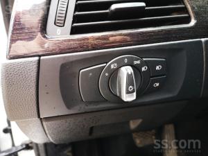 White BMW 335 2011 in Riga, with an engine capacity of 3.00 L and mileage of 318 thousand km for 6450 €, photo 15 on AUTOMOTO.COM.LV