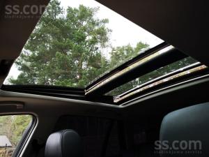 White BMW 335 2011 in Riga, with an engine capacity of 3.00 L and mileage of 318 thousand km for 6450 €, photo 17 on AUTOMOTO.COM.LV