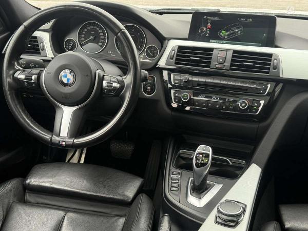 White BMW 335 2015 in Vilnius, with an engine capacity of 2.99 L and mileage of 136 thousand km for 17999 €, photo 9 on AUTOMOTO.COM.LV