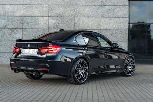 Melns BMW 340 2017 Klaipėda, ar dzinēja tilpumu 3.00 L un nobraukumu 149 tūkst. km par 23499 €, foto 5 vietnē AUTOMOTO.COM.LV