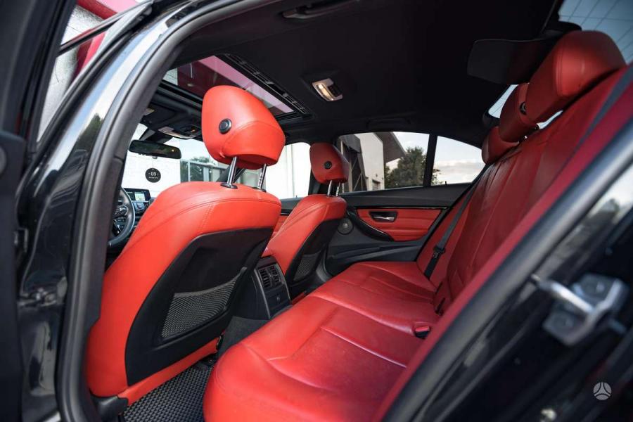 Melns BMW 340 2017 Klaipėda, ar dzinēja tilpumu 3.00 L un nobraukumu 149 tūkst. km par 23499 €, foto 16 vietnē AUTOMOTO.COM.LV