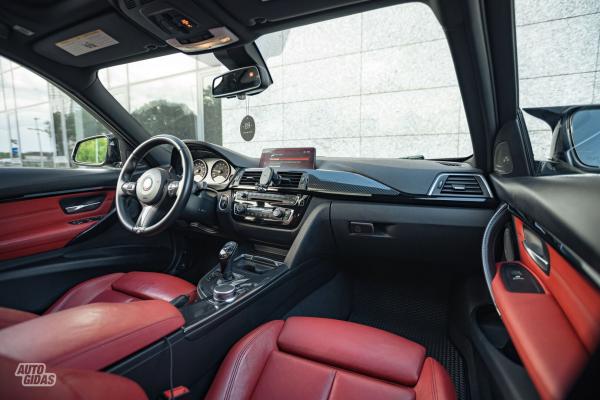 Melns BMW 340 2017 Klaipėda, ar dzinēja tilpumu 3.00 L un nobraukumu 149 tūkst. km par 23299 €, foto 8 vietnē AUTOMOTO.COM.LV