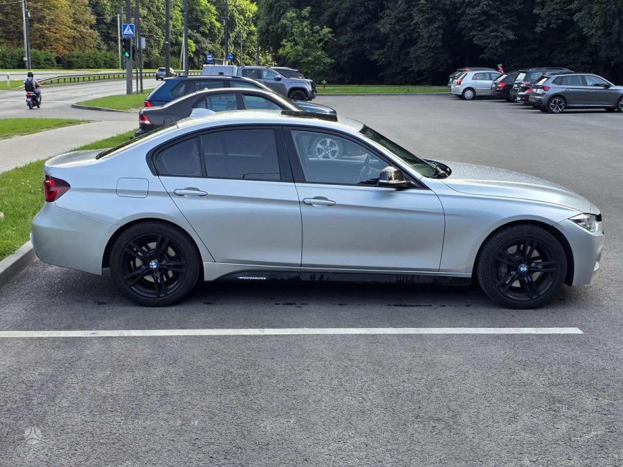 Pelēks BMW 340 2016 Kauņa, ar dzinēja tilpumu 3.00 L un nobraukumu 96 tūkst. km par 19400 €, foto 5 vietnē AUTOMOTO.COM.LV