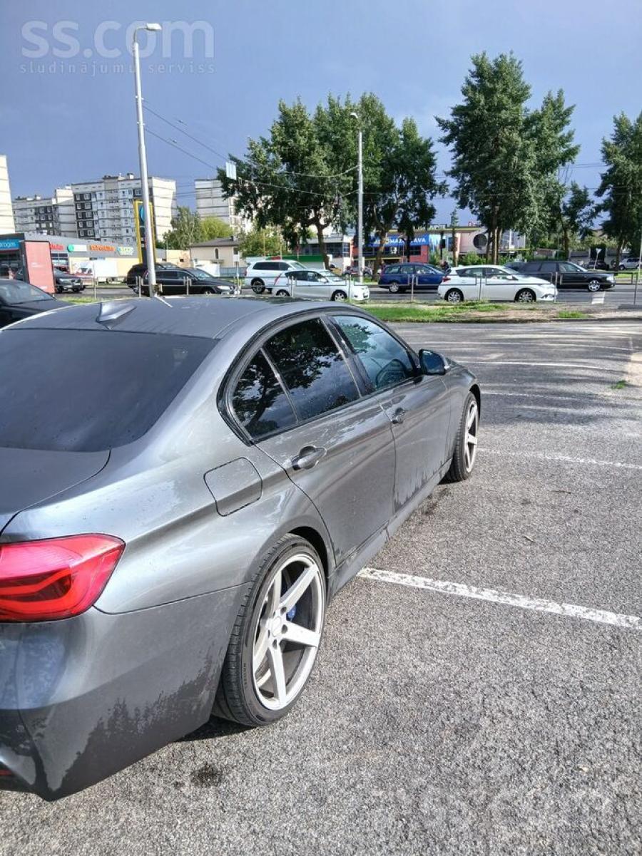Pelēks BMW 340 2018 Rīga, ar dzinēja tilpumu 3.00 L un nobraukumu 207 tūkst. km par 25500 €, foto 8 vietnē AUTOMOTO.COM.LV