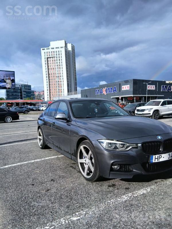 Grey BMW 340 2018 in Riga, with an engine capacity of 3.00 L and mileage of 207 thousand km for 25500 €, photo 9 on AUTOMOTO.COM.LV