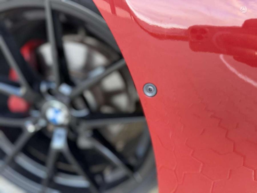 Red BMW 340 2016 in Kaunas, with an engine capacity of 3.00 L and mileage of 128 thousand km for 22499 €, photo 14 on AUTOMOTO.COM.LV
