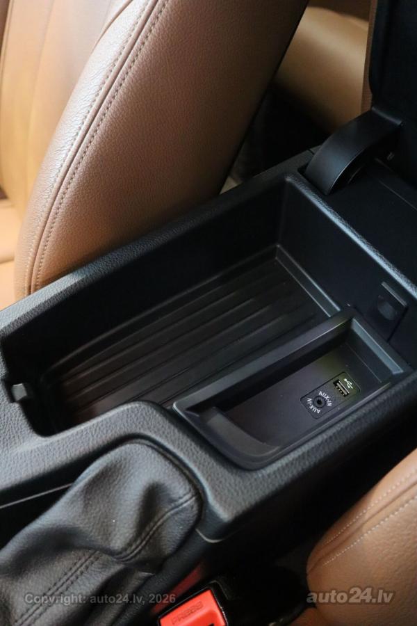 Smilšu krāsa BMW 4 Series 2016 Tallina, ar dzinēja tilpumu 2.00 L un nobraukumu 155 tūkst. km par 17900 €, foto 11 vietnē AUTOMOTO.COM.LV