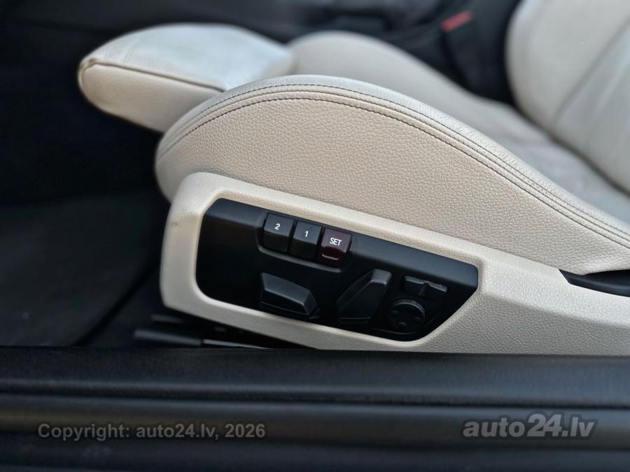 Black BMW 4 Series 2015 in Tallinn, with an engine capacity of 2.00 L and mileage of 219 thousand km for 18900 €, photo 31 on AUTOMOTO.COM.LV