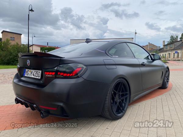 Black BMW 4 Series 2015 in Bauska, with an engine capacity of 3.00 L and mileage of 210 thousand km for 17300 €, photo 4 on AUTOMOTO.COM.LV