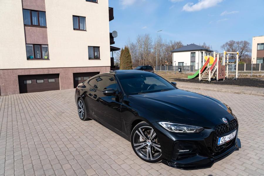 Melns BMW 4 Series 2021 Rīga, ar dzinēja tilpumu 2.00 L un nobraukumu 53 tūkst. km par 39900 €, foto 1 vietnē AUTOMOTO.COM.LV