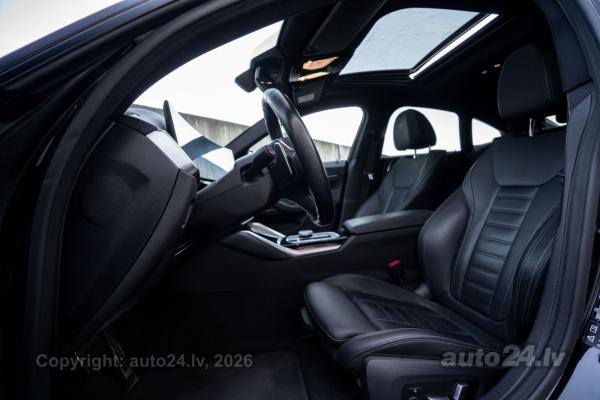 BMW 4 Series 2023 in Tartu on AUTOMOTO.COM.LV Black BMW 4 Series 2023 in Tartu, with an engine capacity of 3.00 L and mileage of 90 thousand km for 41900 €, photo 9 on AUTOMOTO.COM.LV