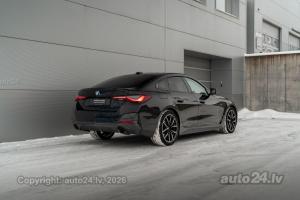 Melns BMW 4 Series 2024 Tartu, ar dzinēja tilpumu 2.00 L un nobraukumu 64 tūkst. km par 44900 €, foto 2 vietnē AUTOMOTO.COM.LV