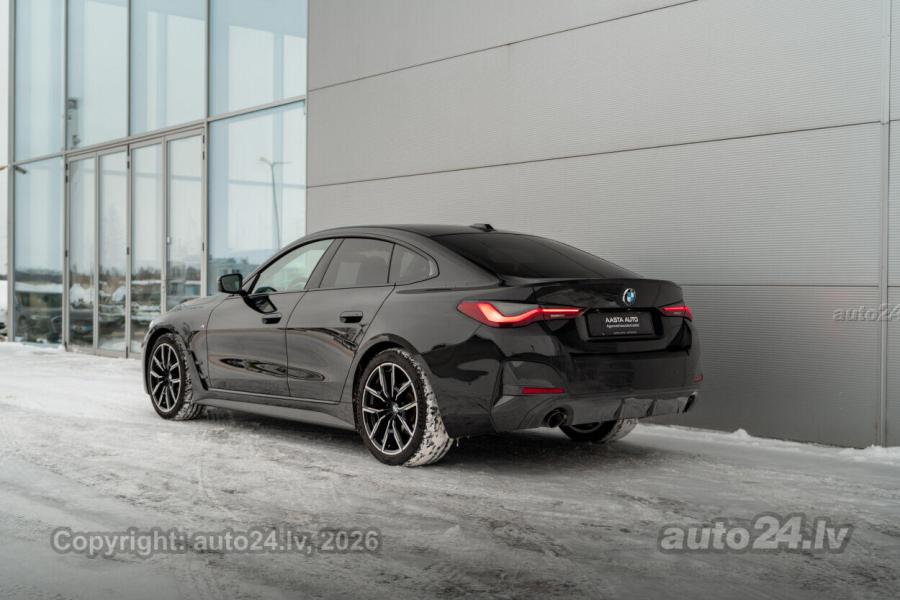 Melns BMW 4 Series 2024 Tartu, ar dzinēja tilpumu 2.00 L un nobraukumu 64 tūkst. km par 44900 €, foto 18 vietnē AUTOMOTO.COM.LV