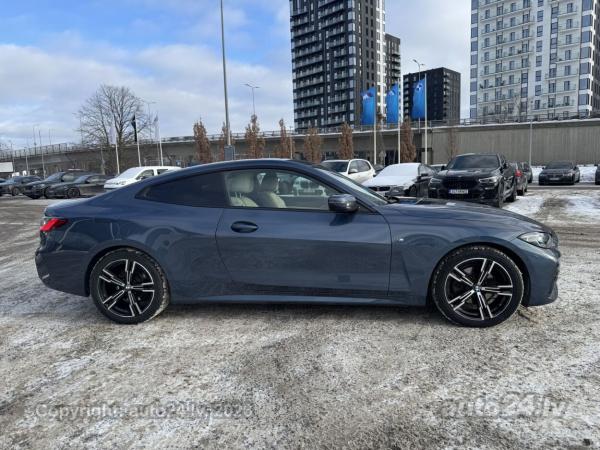 Zils BMW 4 Series 2022 Tallina, ar dzinēja tilpumu 2.00 L un nobraukumu 66 tūkst. km par 39000 €, foto 4 vietnē AUTOMOTO.COM.LV