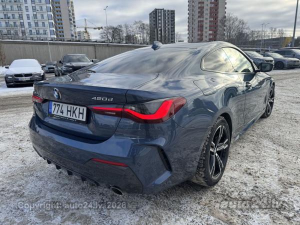Zils BMW 4 Series 2022 Tallina, ar dzinēja tilpumu 2.00 L un nobraukumu 66 tūkst. km par 39000 €, foto 5 vietnē AUTOMOTO.COM.LV