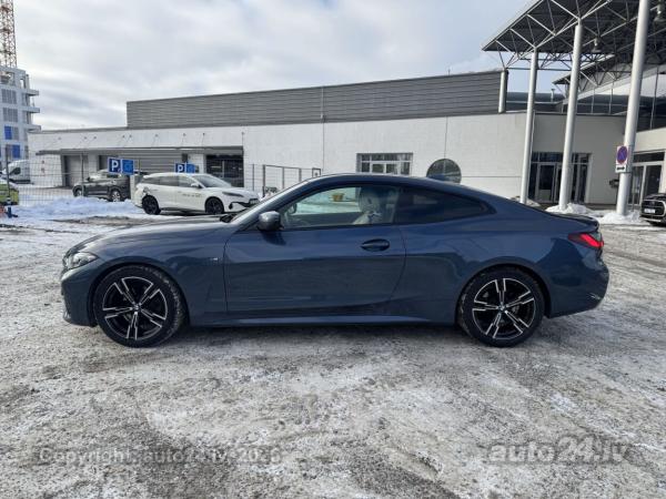 Zils BMW 4 Series 2022 Tallina, ar dzinēja tilpumu 2.00 L un nobraukumu 66 tūkst. km par 39000 €, foto 8 vietnē AUTOMOTO.COM.LV