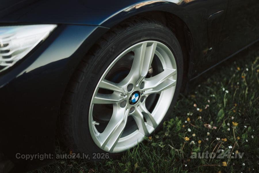 Zils BMW 4 Series 2016 Tallina, ar dzinēja tilpumu 3.00 L un nobraukumu 176 tūkst. km par 16900 €, foto 12 vietnē AUTOMOTO.COM.LV