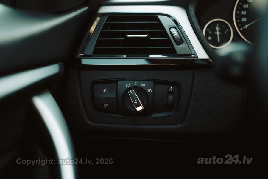 Zils BMW 4 Series 2016 Tallina, ar dzinēja tilpumu 3.00 L un nobraukumu 176 tūkst. km par 16900 €, foto 14 vietnē AUTOMOTO.COM.LV