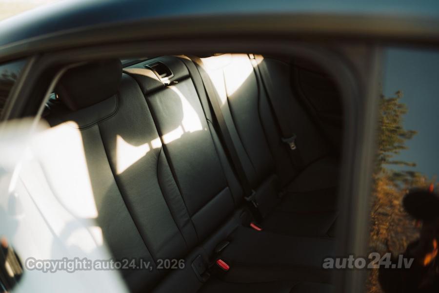 Zils BMW 4 Series 2016 Tallina, ar dzinēja tilpumu 3.00 L un nobraukumu 176 tūkst. km par 16900 €, foto 25 vietnē AUTOMOTO.COM.LV