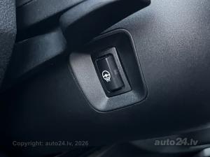 Grey BMW 4 Series 2015 in Tartu, with an engine capacity of 3.00 L and mileage of 251 thousand km for 14200 €, photo 13 on AUTOMOTO.COM.LV
