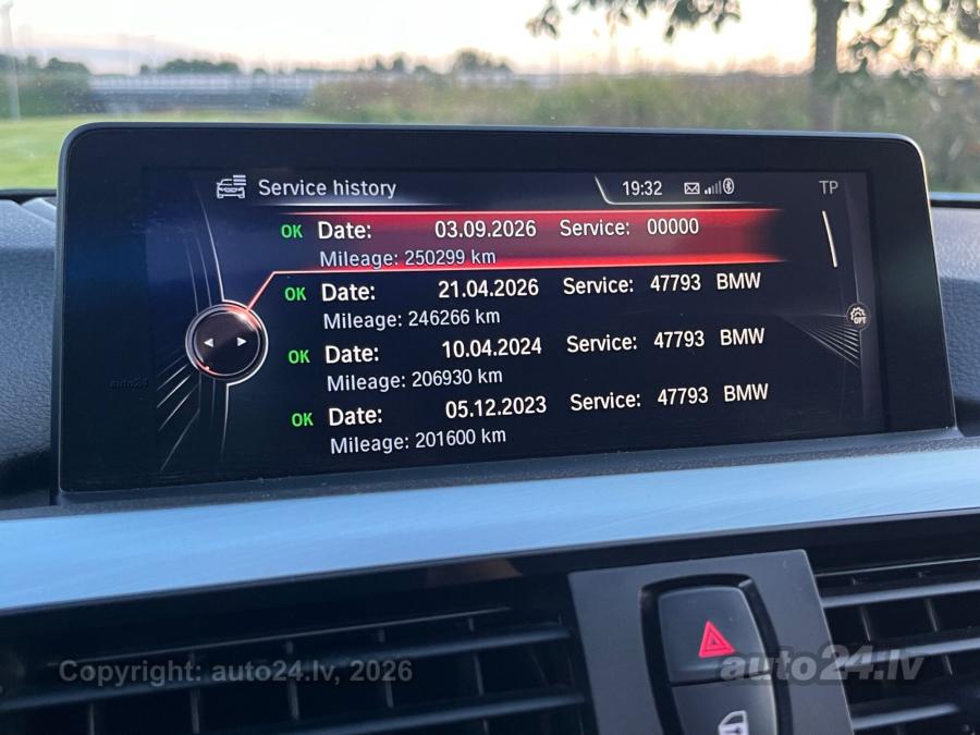Grey BMW 4 Series 2015 in Tartu, with an engine capacity of 3.00 L and mileage of 251 thousand km for 14200 €, photo 20 on AUTOMOTO.COM.LV