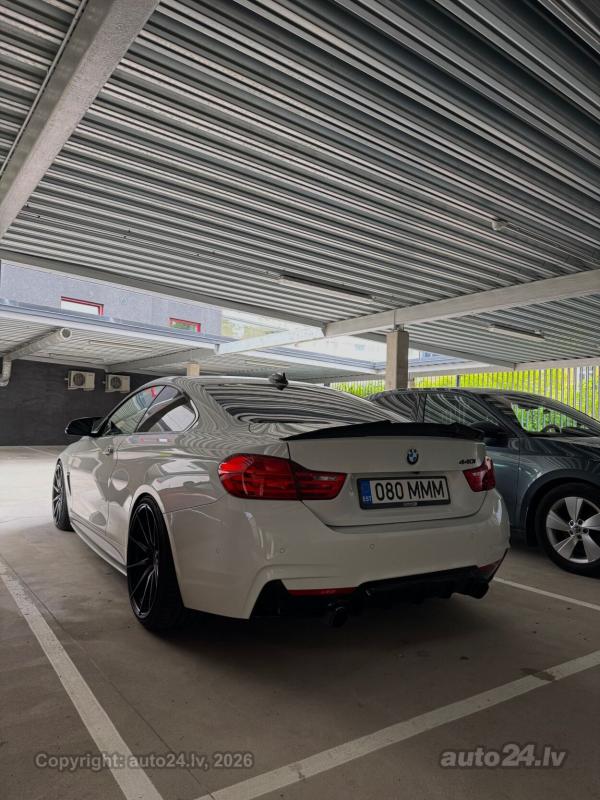 Balts BMW 4 Series 2017 Tallina, ar dzinēja tilpumu 3.00 L un nobraukumu 231 tūkst. km par 29300 €, foto 11 vietnē AUTOMOTO.COM.LV