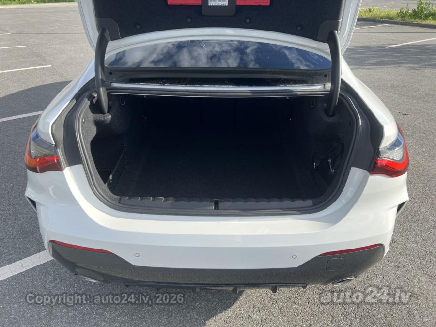 Balts BMW 4 Series 2021 Tallina, ar dzinēja tilpumu 2.00 L un nobraukumu 73 tūkst. km par 39000 €, foto 18 vietnē AUTOMOTO.COM.LV