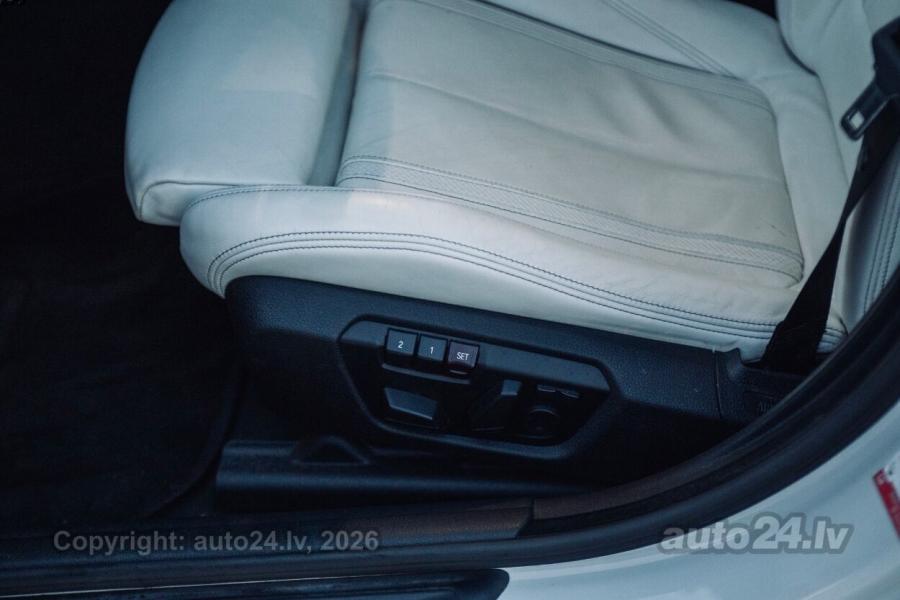 White BMW 4 Series 2015 in Tallinn, with an engine capacity of 3.00 L and mileage of 189 thousand km for 18870 €, photo 15 on AUTOMOTO.COM.LV